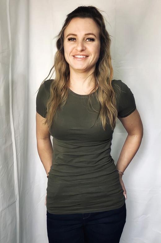 Emma Roberts | Face Model and Casting Agency