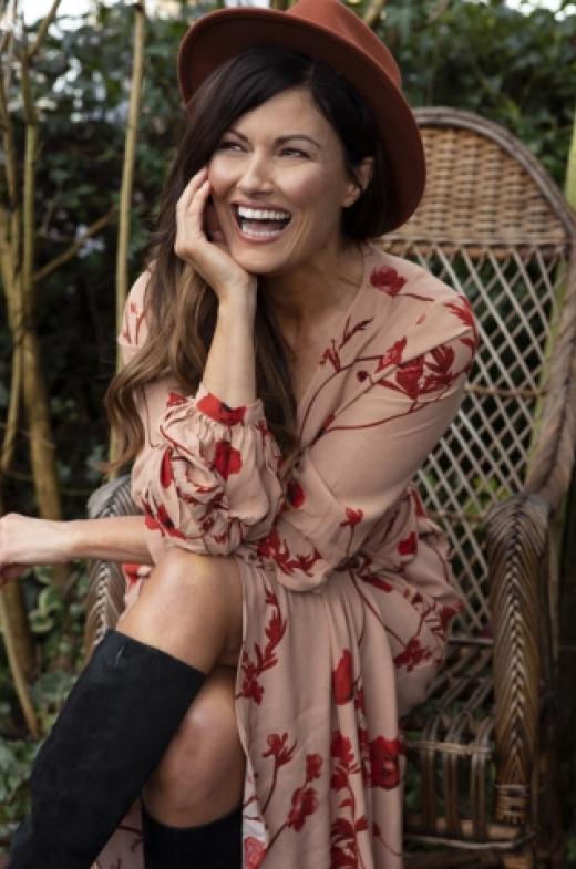 Julie Lowery | Face Model and Casting Agency