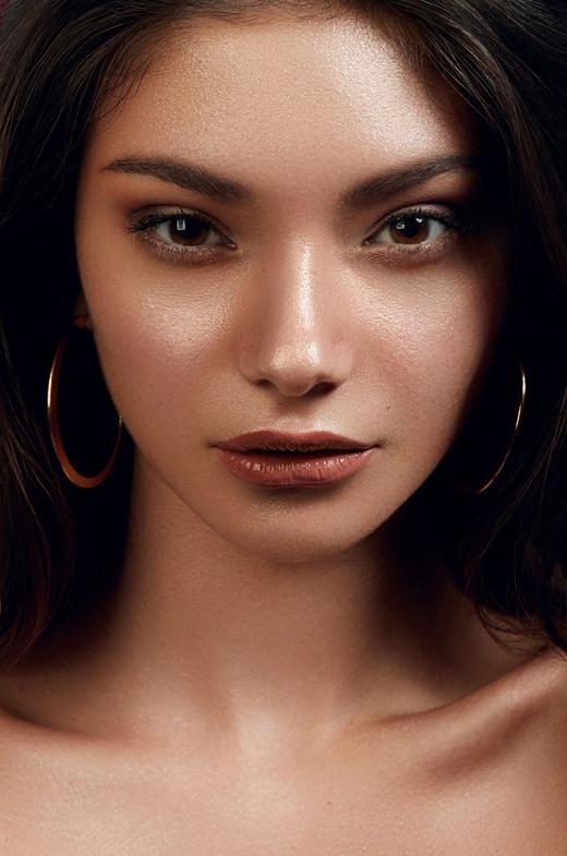 Elle Baldwinson | Face Model and Casting Agency