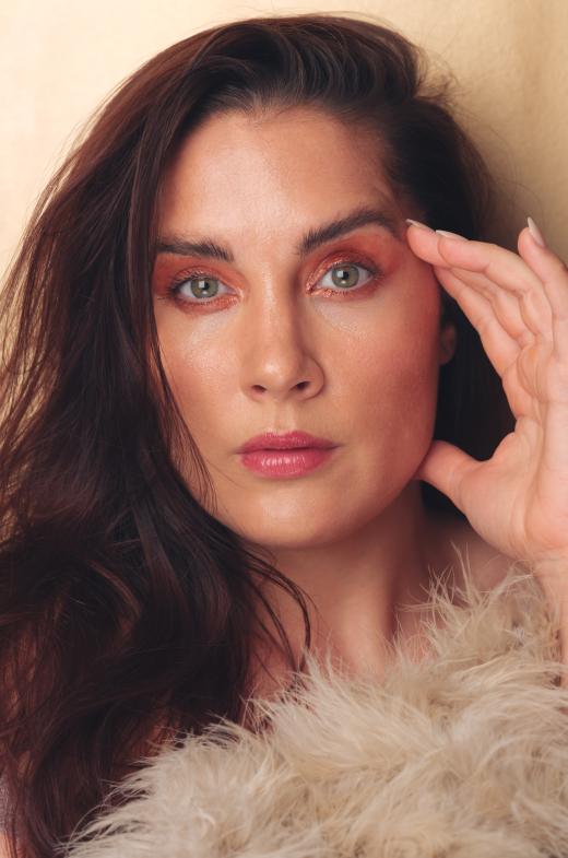 Alexa Watts | Face Model and Casting Agency