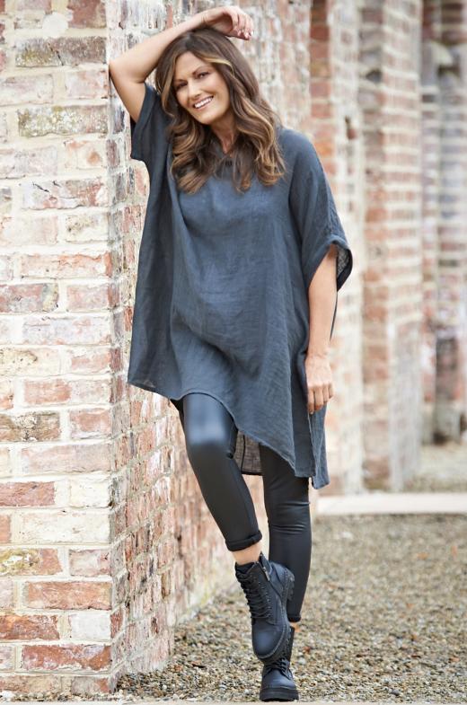 Julie Lowery | Face Model and Casting Agency