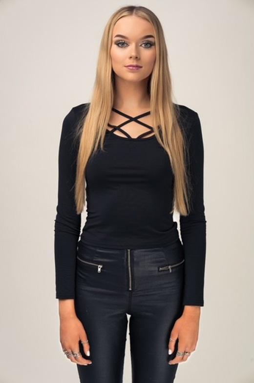 Emily Walklett | Face Model and Casting Agency