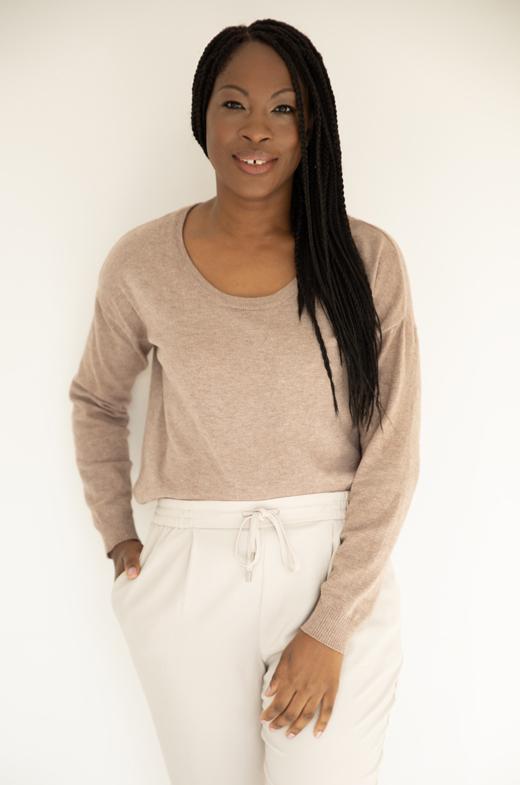 Sharon Roberts | Face Model and Casting Agency