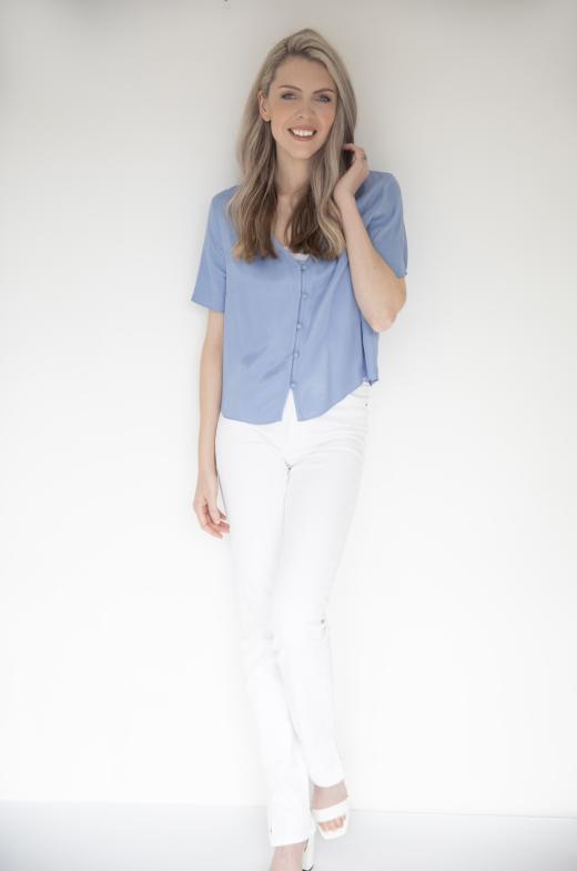 Lynne Kenning | Face Model and Casting Agency