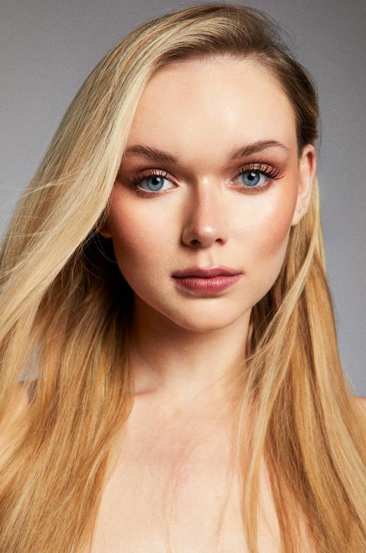 Emily Walklett | Face Model and Casting Agency