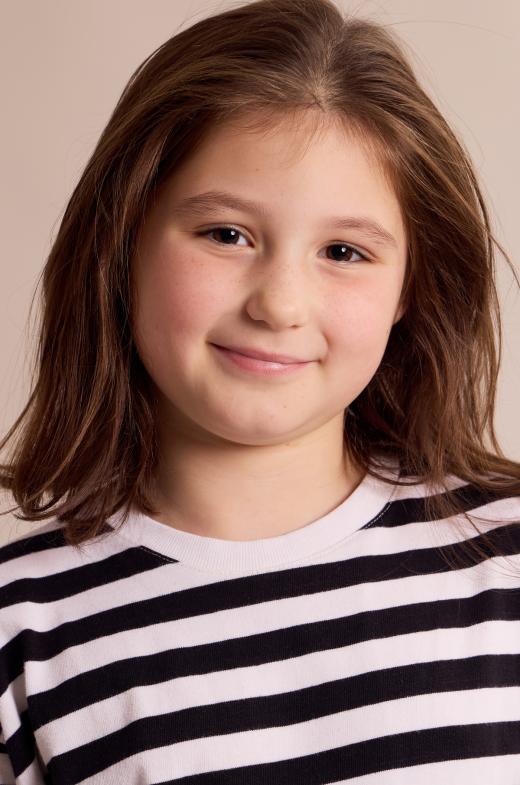Freya Deakin | Face Model and Casting Agency