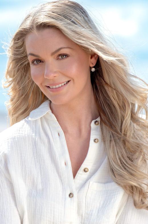 Lauren Dickenson | Face Model and Casting Agency