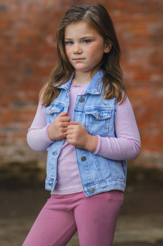 Layla Stott | Face Model and Casting Agency
